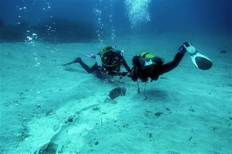 Lineament Structures With Sulfur Cemented Walls Photo By R Stanulla Download Scientific