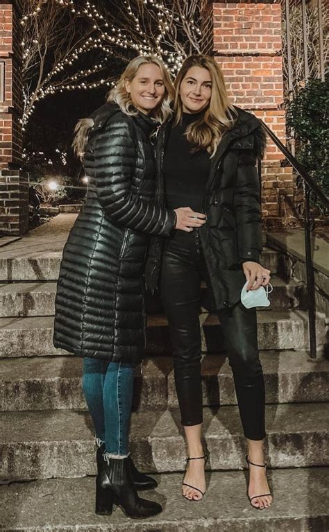 Emmy Clarkes Feet