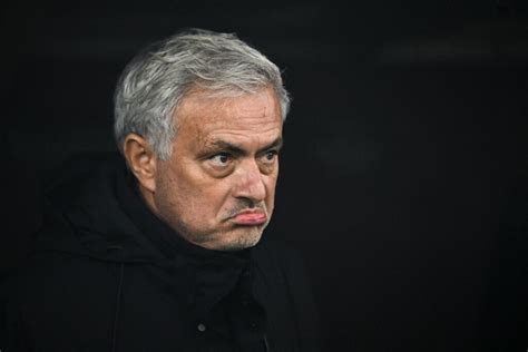 José Mourinho Aperçu Célébrant La Victoire De Barcelone En Copa
