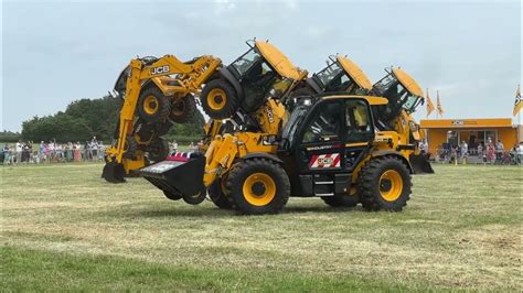 Jcb Dancing Diggers Youtube