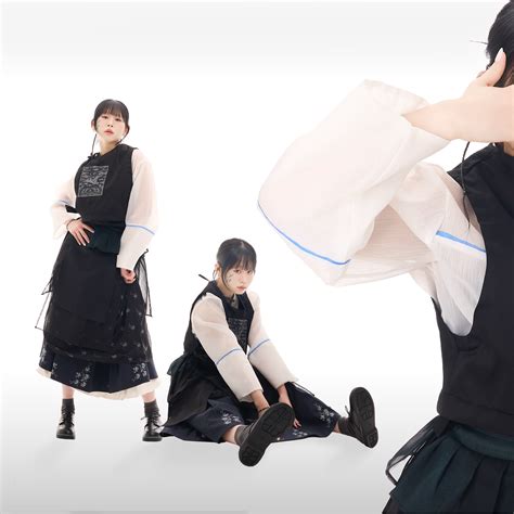 듀플리시티 현대 한복 디자이너 자개 전통 일러스트레이터 전설 설화 기반 1인 기획자 Duplicity