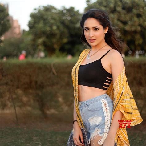 Actress Pragya Jaiswal Stunning Hot Stills Social News Xyz