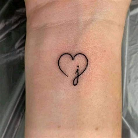 Los 5 Mejores Tatuajes De La Letra 👉˜”°• J •°”˜👈 🙂 【lo Mejor De 2025