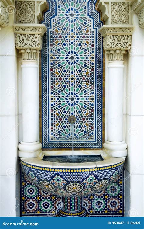 Mooi Marokkaans Paviljoen Stock Afbeelding Image Of Decoratief 9534471