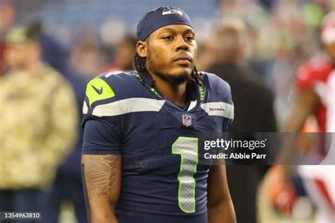 84 Dwayne Eskridge Photos And High Res Pictures Getty Images