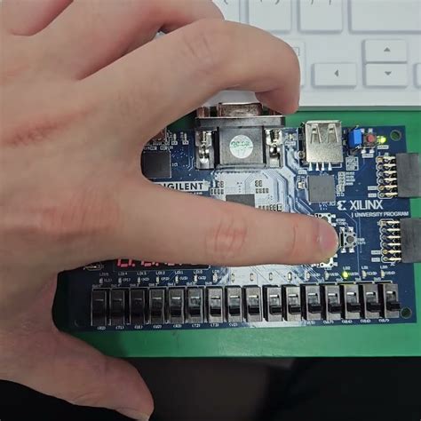 Fpgabasys 3 4bitsyncclickcounter Youtube