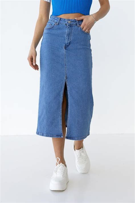 Джинсова спідниця олівець з розрізом — ціна 1099 грн у каталозі Міді