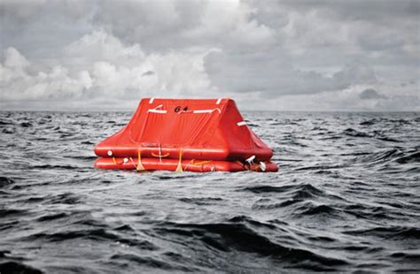 Five Missing After Barge Capsizes In Singapore World Maritime News