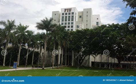 Florida International University Library With The Fiu Sign On It