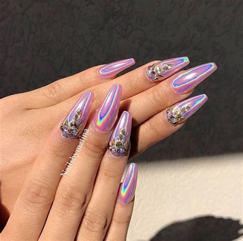 Pιnтereѕт Jenιιмarιee ♡ Holographic Nails Nails Nail Designs