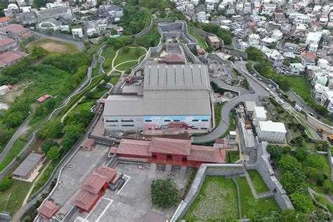 火災3年後（令和4年11月～） 空から見る首里城復元 令和の復元 首里城復興へのあゆみ 首里城 ‐ 琉球王国の栄華を物語る