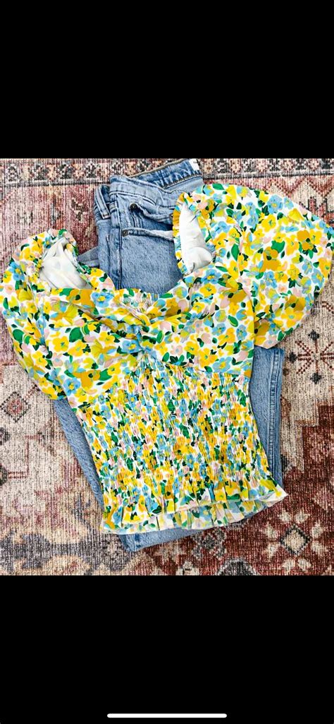 Ezmia Bascoms Amazon Page