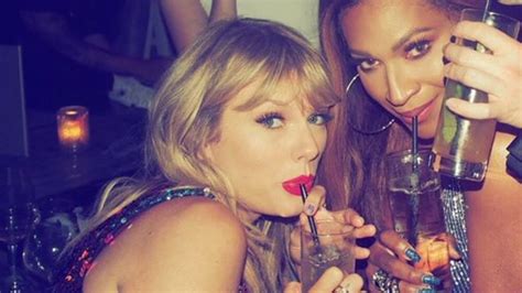 Watch Access Hollywood Interview Taylor Swift Lip Syncs And Busts