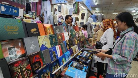 Daya Beli Masyarakat Jelang Lebaran Masih Rendah