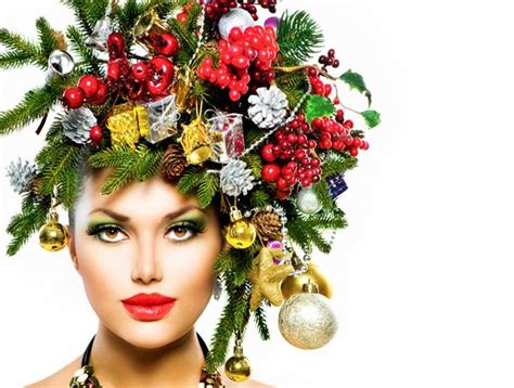 مدل زن و دختر جوان زیبا با آرایش و طراحی کریسمس عکس تبلیغاتی عکس با