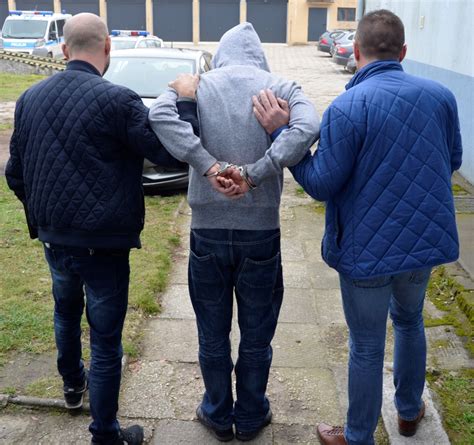 Podejrzany o rozbój zatrzymany Spędzi 3 miesiące w areszcie