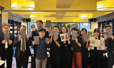 충주 산골 소년이었던 연광철이 노래하는 고향의 봄 풍월당 20주년 맞아 의기투합 음반 발매 클래식비즈