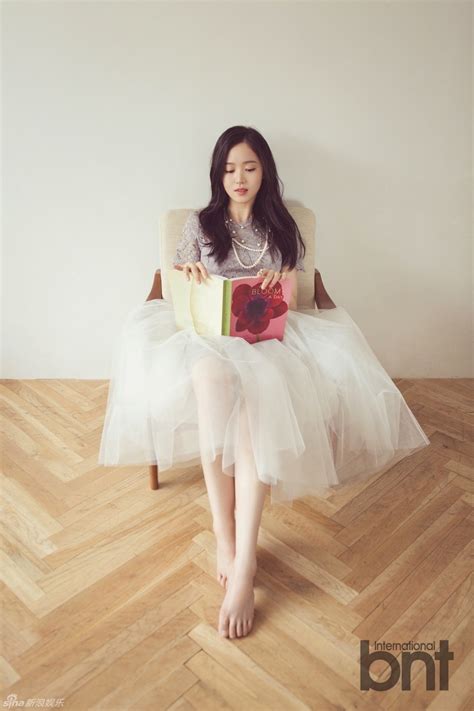 Han Na Kangs Feet