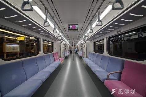 初三台鐵平溪線驚傳出軌意外 十分菁桐間啟動公路接駁 風傳媒