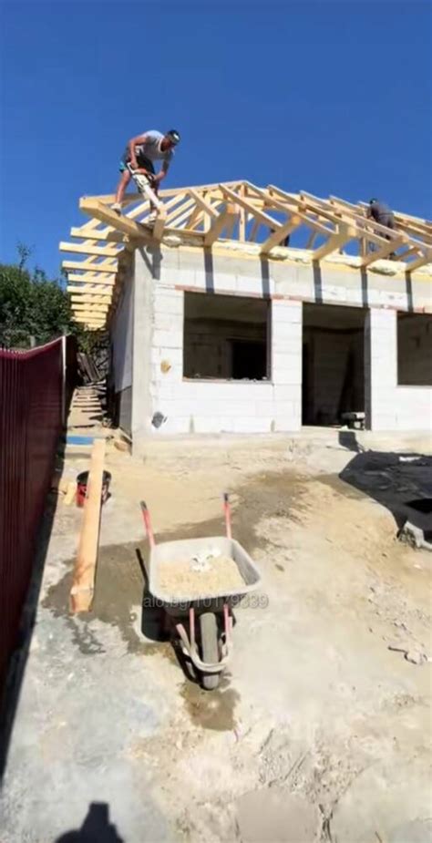 Ремонт на покриви Строителни услуги София Строителна бригада с опит в бранша извършва