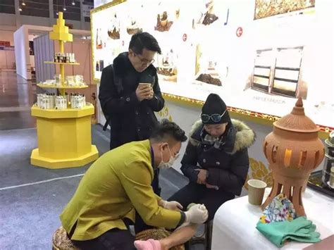 2017旅交会㉓丨傣医药首次亮相健康旅游馆，特色医疗俘获众多粉丝