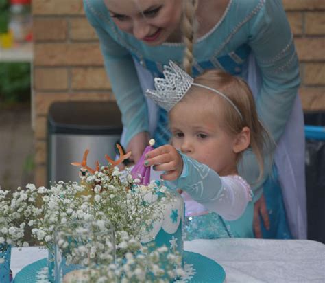 Frozen Party Birthday Party Ideas Photo 21 Of 25 Catch My Party