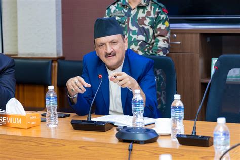 अर्थतन्त्रलाई चलायमान बनाउन अर्थमन्त्री डा महत सक्रिय Dcnepal