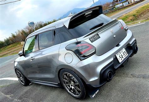スイフトスポーツのスイスポ乗りと繋がりたいお彼岸のお墓まいりソロカメ活曇りでもスイスポ ZC33Sに関するカスタム事例車のカスタム