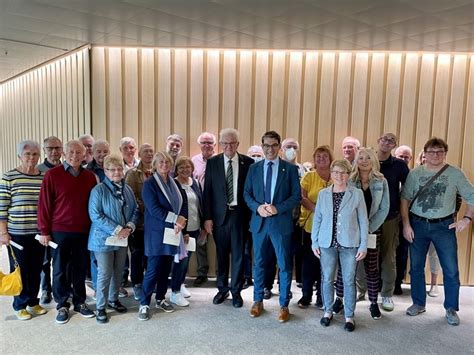 Besuchergruppe Aus Dem Wahlkreis Schwetzingen Zu Gast Im Baden