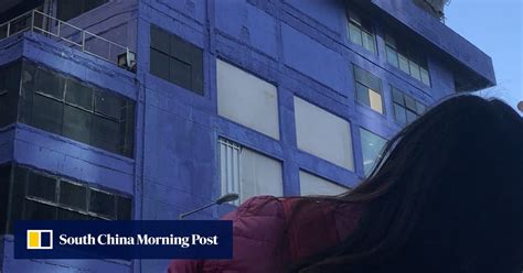 Woman Threatens To Jump From Hong Kong Building Over Hk200000 In