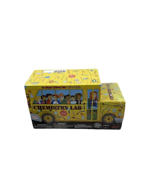 The Young Scientists Club The Magic School Bus Chemistry Lab