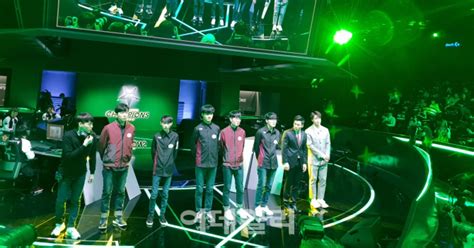 롤챔스 각성한 진에어 젠지에 2세트 승리1 1 동점