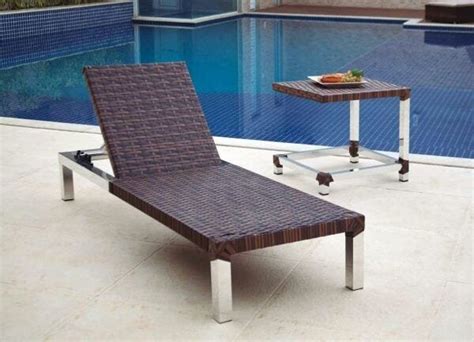 Kit espreguiçadeiras de piscina mesa lateral em alumínio fibra sintética Sarah