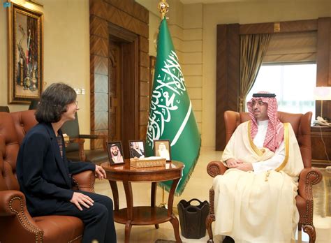 عام سمو الأمير سعود بن جلوي يستقبل القنصل الفرنسي
