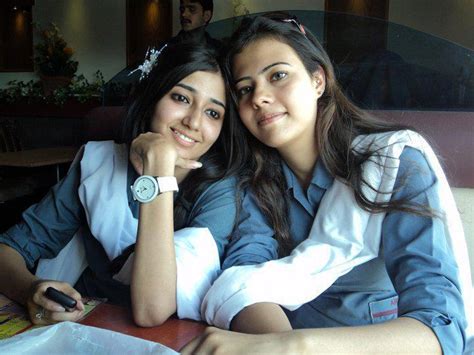 Hot Girls Arround The World Hot Group College Girls