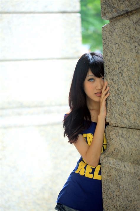 BEAUTYLEG番外篇 黑丝教主Jill余馥羽 玮廷 外拍黑丝写真套图美圖錄