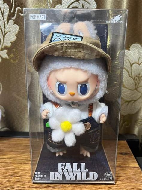 ลาบบชาวสวน Labubu Fall in Wild Popmart พวงกญแจ ของแท 17cm พรอมสง