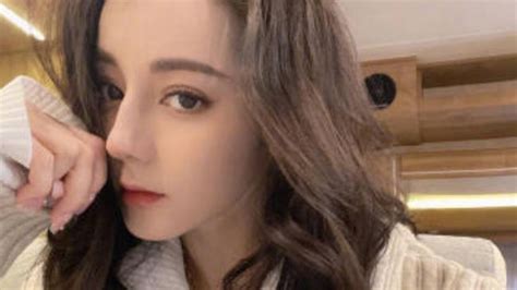 7 Unique Ootd Portraits Of Dilraba Dilmurat One Of The Most Beautiful