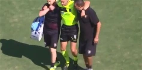 ¡el árbitro Que Se Lesionó A Los Seis Minutos