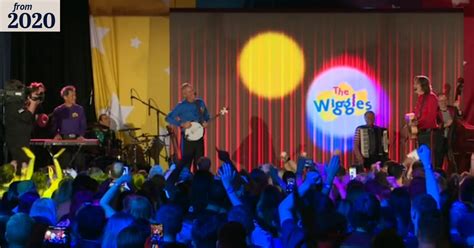 Wiggles Hit The Stage Without Frontman