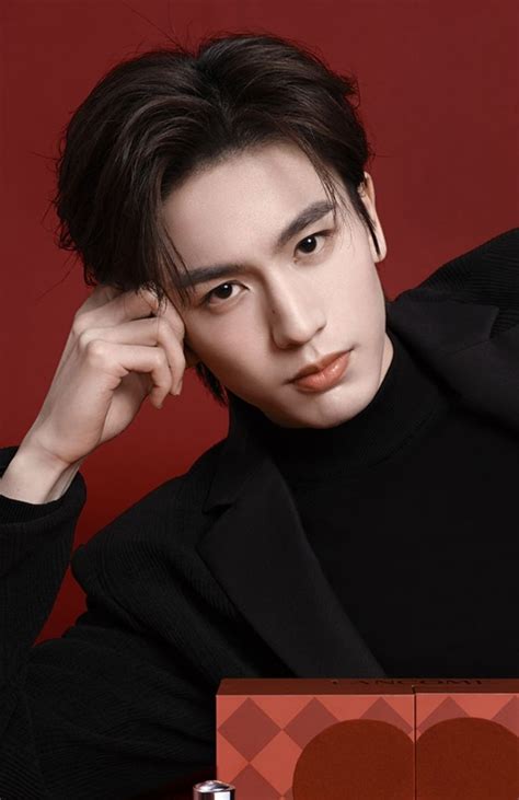 ボードZhang Ling Heのピン 俳優 中国 俳優 哥哥