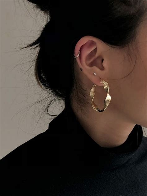 Café De Flore Twisted Hoop Earring Diamond Hoop Earrings Large