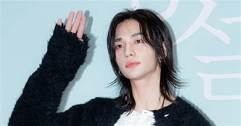 포토 스키즈 현진 심쿵 손인사