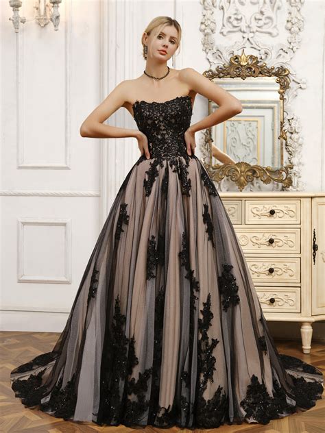 Strapless Tulle Ball Gown Wedding Dresses With Beading And Appliques