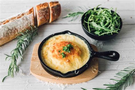 10 Traditional Foods In Paris France Where To Try Them