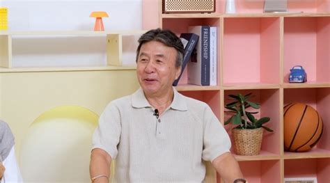 4혼 男배우 25세 연하♥ 사로 잡은 비결 묻자 건물 계약서에… 헉스