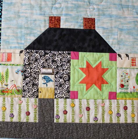 Great Idea Of A House Block House Quilt Block Quilting Crafts House
