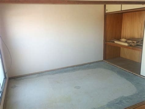 コンクリートの床 Diyでフローリングに Laborersuppo