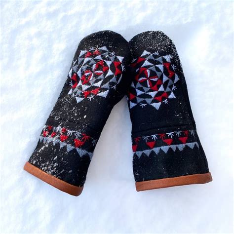 Decorated Hands A Modern Twist On Brudvantar