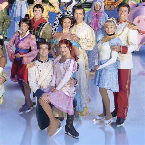 Disney On Ice Cinderella And Prince Charming Popsugar Love Sex